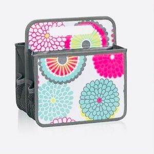 thirty-one - Poshmark